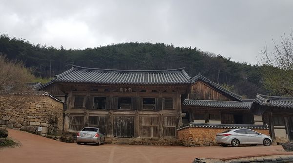 육문스님(六文, 1946生, 비구니) - biguni